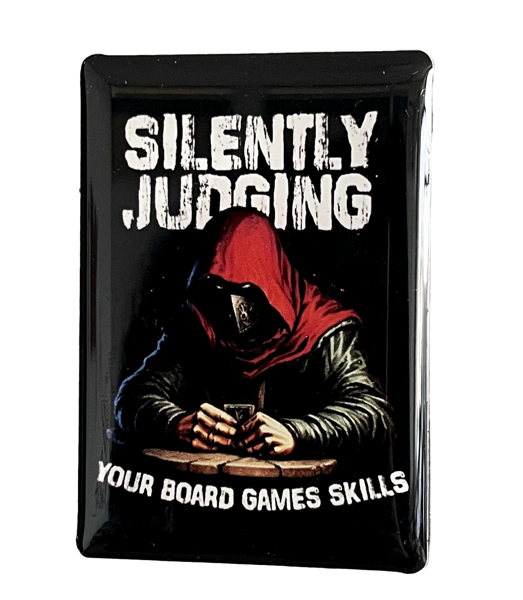 MAGNETE SILENTLY JUDGING – Studio Supernova